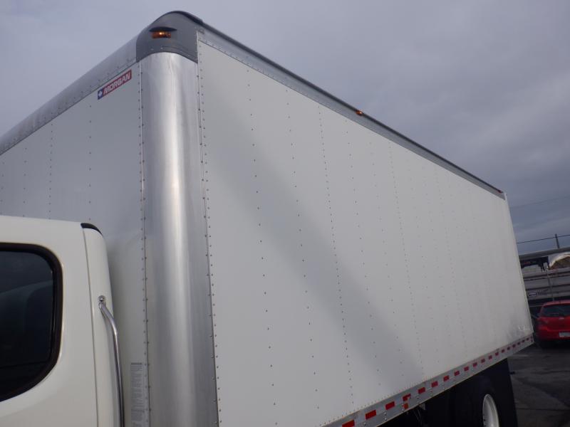 2015 Freightliner M2 106 24 Foot Cube Van With Hydraulic Brake And Ramp ...