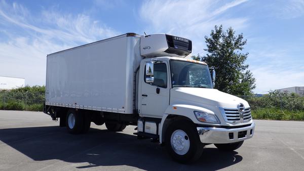 2009 Hino 268 20 Foot Reefer Cube Van Diesel Power Tailgate Hydraulic ...