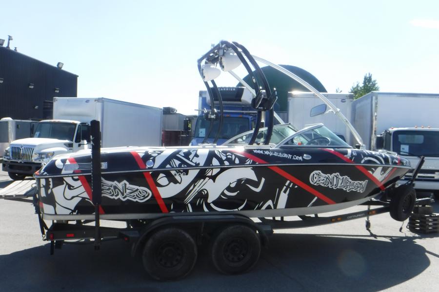 Repo.com | 2008 Centurion Speed Boat and Trailer