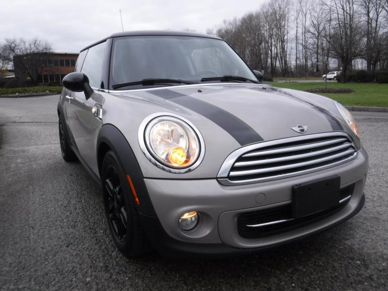 2013 Mini Cooper Baker Street Edition | Repo.com