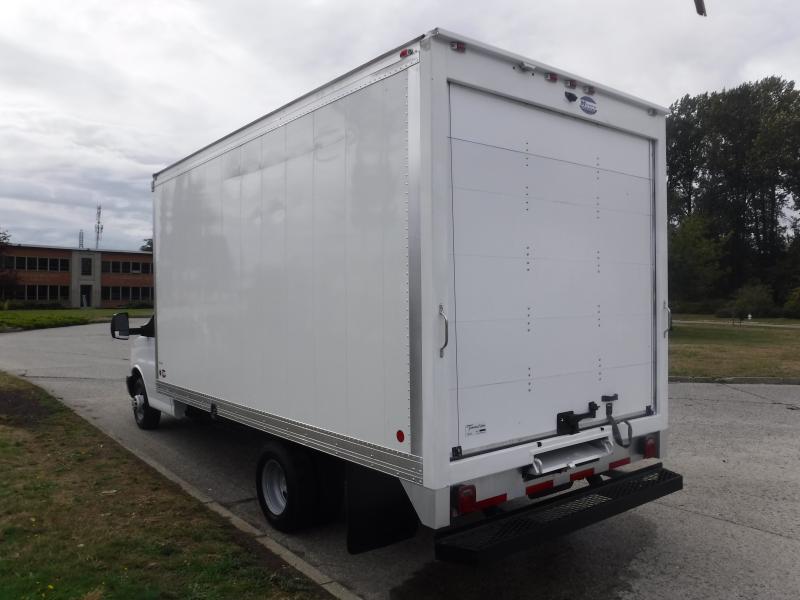 2015 Chevrolet Express G3500 16 Foot Cube Van with Ramp | Repo.com
