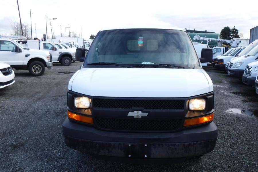 Repo.com | 2008 Chevrolet Express 2500 Cargo Van with Rear Shelving