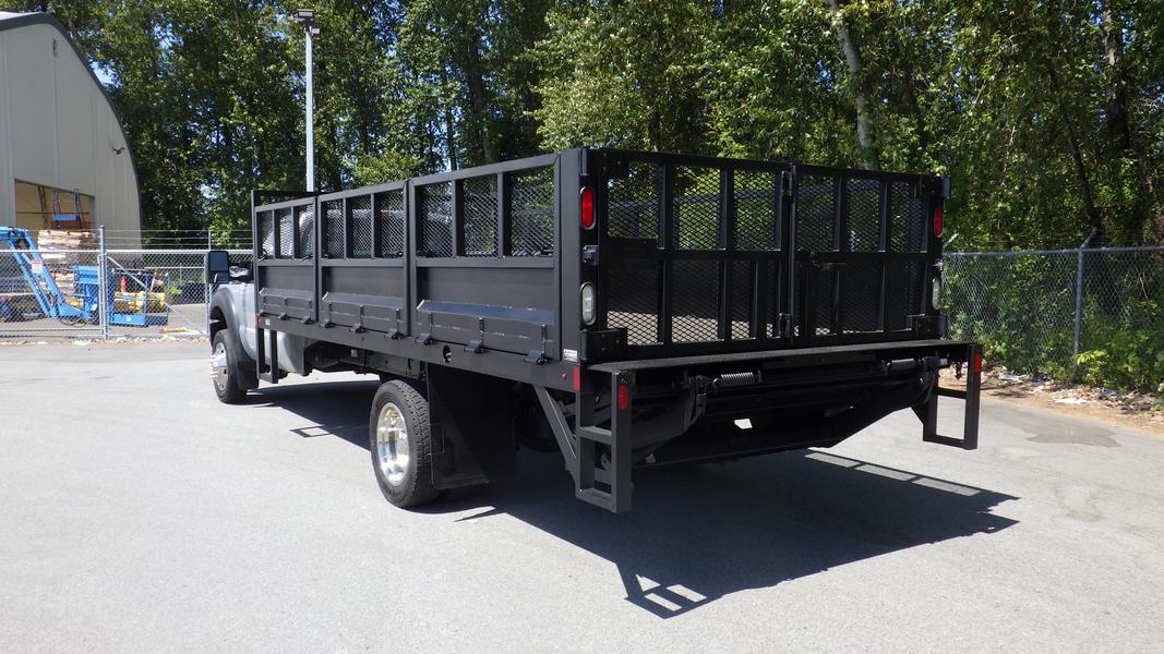 2014 Ford F-550 18 foot Flat Deck 2WD Power Tailgate | Repo.com