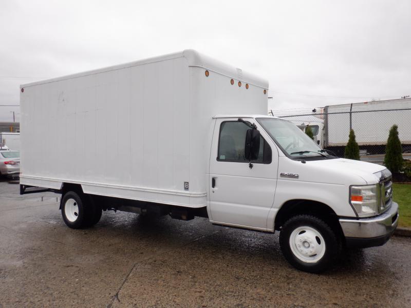 Repo.com | 2008 Ford Econoline 16 foot E-450 Diesel Cube Van with Ramp