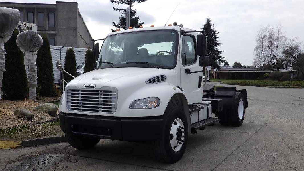 2003 Freightliner M2 106 Cab And Chassis 170-inch Wheelbase Diesel Air ...