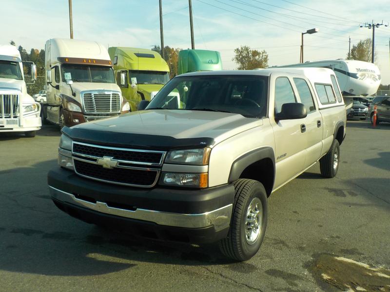 2006 Chevrolet Silverado 2500HD LS Crew Cab 2WD Canopy | Repo.com