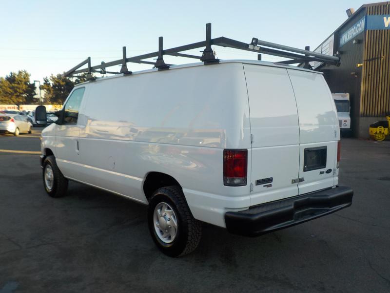 2012 Ford Econoline E-350 Super Duty Cargo Van with Bulkhead Divider ...