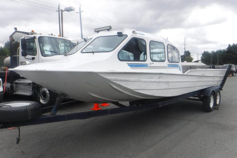 Repo.com | 2000 Custom Aluminum River Jet Boat 24 Foot With Insulated ...