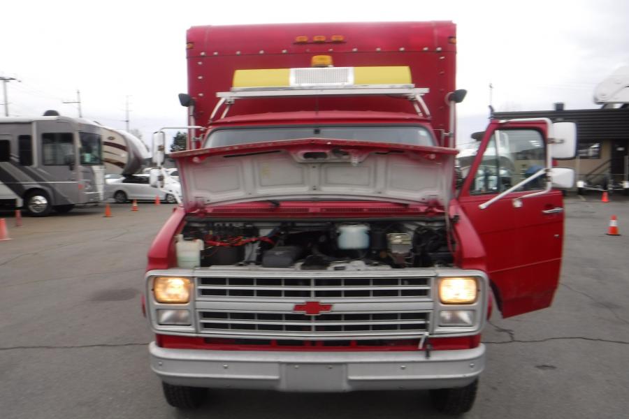 1991 Chevrolet G-Series Van G30 14 Foot Cube Van with Power Tailgate ...