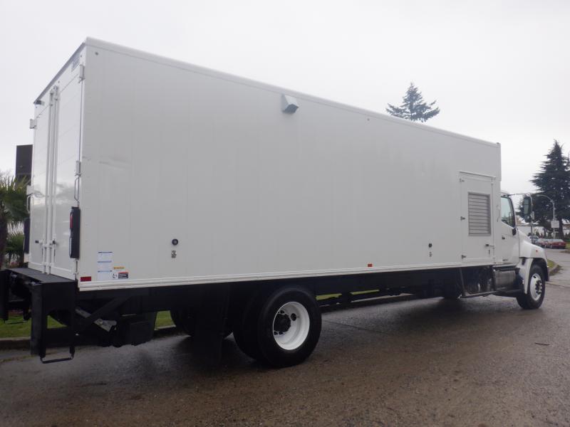 Repo.com | 2018 Hino 338 26 Foot Diesel Cube Van with Hydraulic Brakes ...