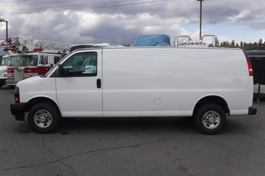 2019 Chevrolet Express 2500 Extended Cargo Van | Repo.com