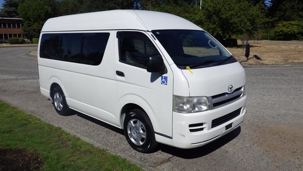 2005 Toyota Hiace Wheelchair Passenger Van With Ramp Right Hand Drive ...
