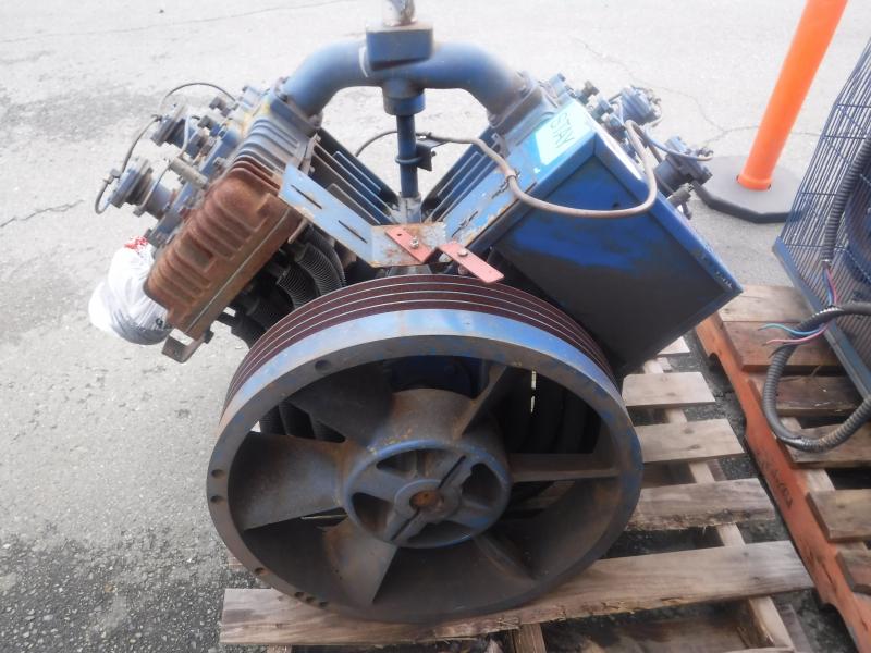 2000 Quincy 2 Stage Air Compressor Model 5120 LVD | Repo.com