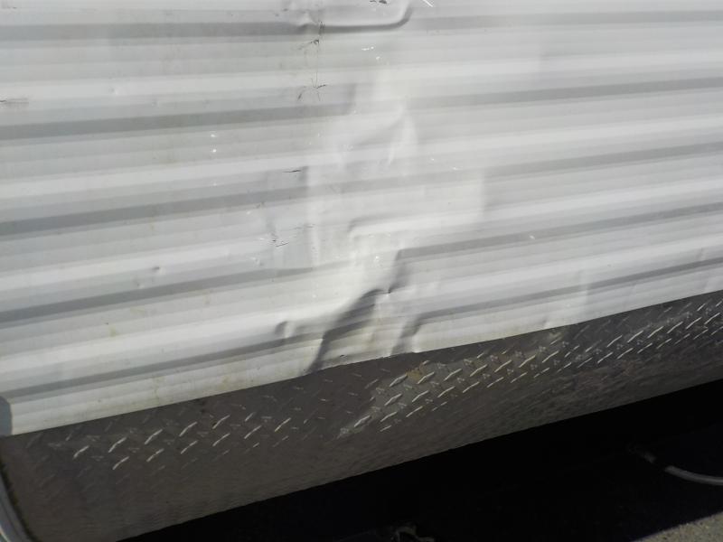 2011 Palomino Puma 26FBSS 26 Foot Travel Trailer (1 Slide Out) | Repo.com