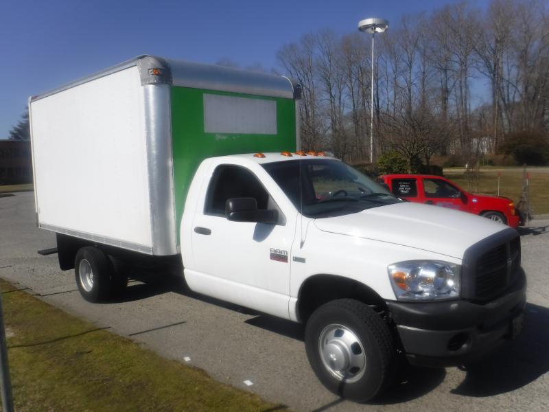 2008 Dodge Ram 3500 Regular Cab 2WD Dually 12 Foot Cube Van | Repo.com
