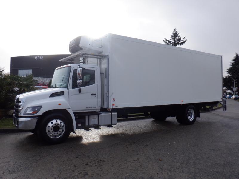 2020 Hino 338 26 Foot Cube Van Reefer With Power Tailgate Hydraulic ...