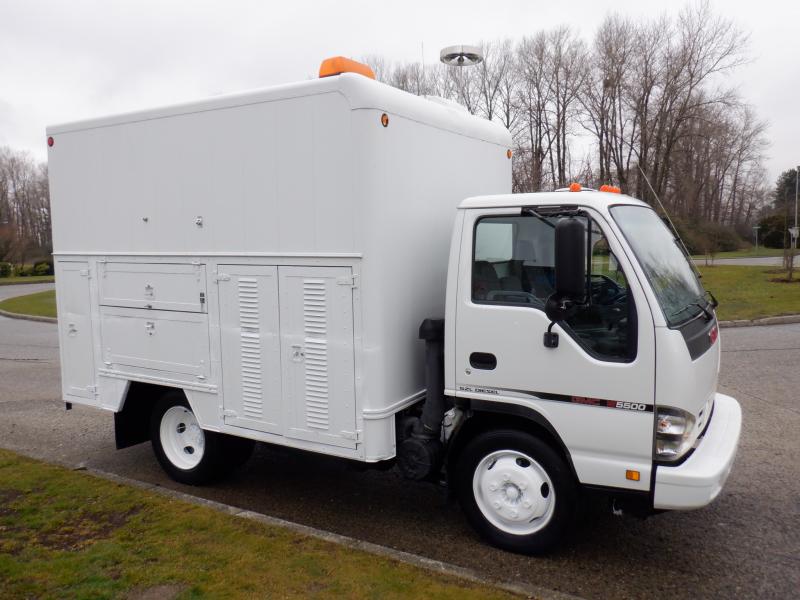 2007 GMC W5500 Diesel 10 Foot Cube Van Box With Workshop And Shelving ...