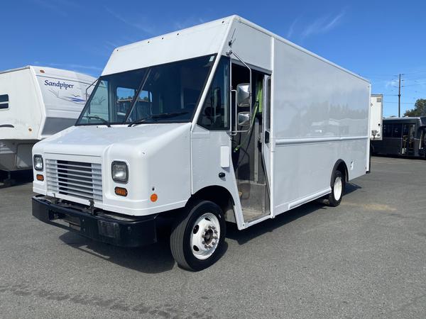 2017 Ford Cargo Step Van 18 foot | Repo.com