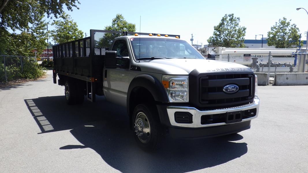 2014 Ford F-550 18 foot Flat Deck 2WD Power Tailgate | Repo.com