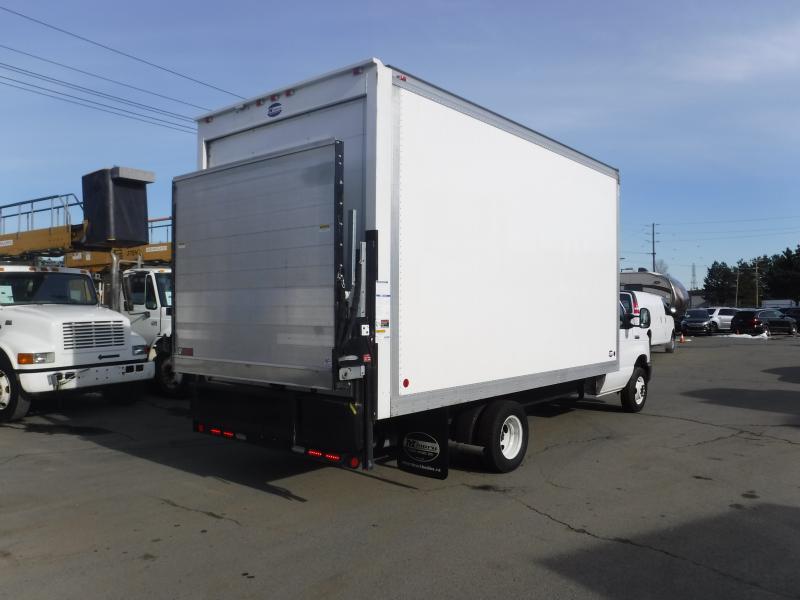 2018 Ford E-450 16 Foot High Cube Van with Power Tailgate | Repo.com