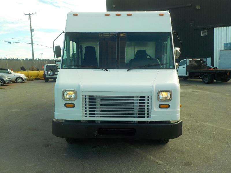 2008 Freightliner M-Line Walk-in 16.5 feet Cargo Van Diesel | Repo.com