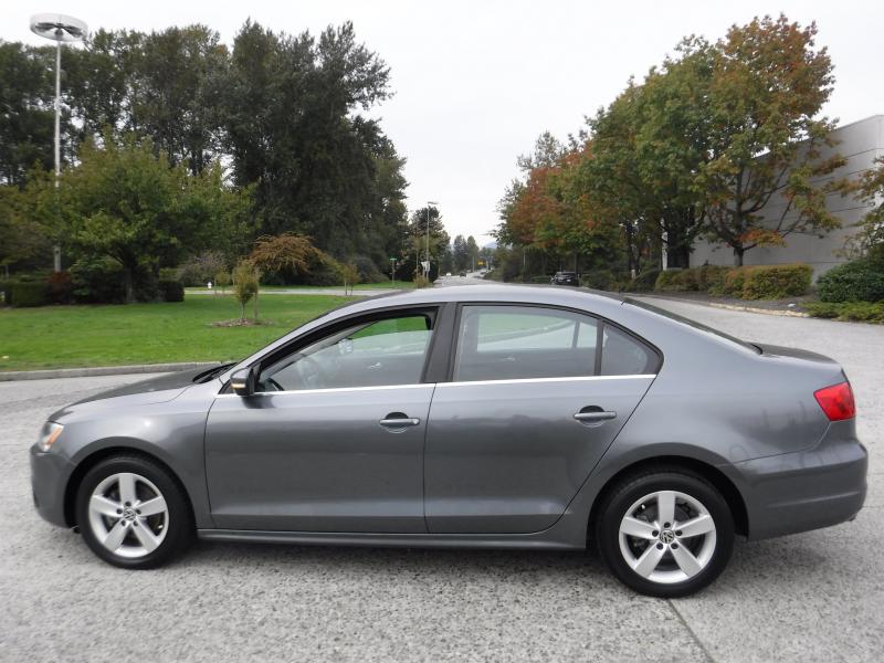 2011 Volkswagen Jetta Sedan TDI Diesel | Repo.com