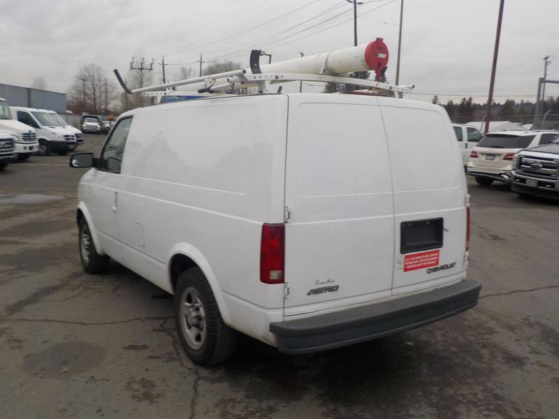 2005 Chevrolet Astro Cargo Van 2WD with Rear Shelving and Roof Rack ...