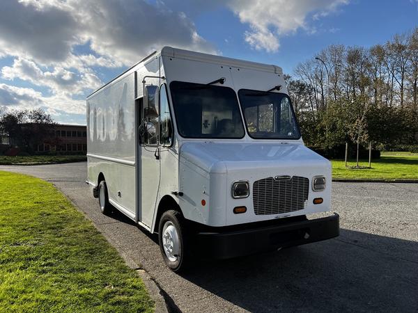 2017 Freightliner M Line Step Reefer Cargo Van | Repo.com
