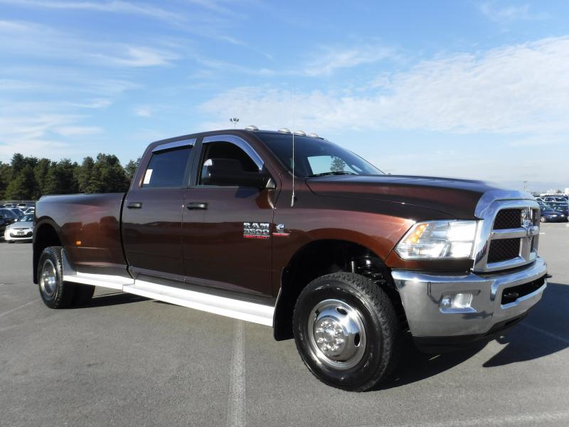 2015 RAM 3500 Dually SLT Crew Cab LWB 4WD Dually Diesel | Repo.com
