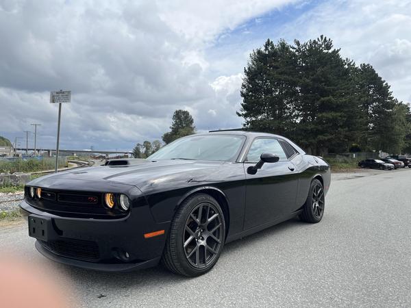 2017 Dodge Challenger R/T Plus Shaker Package | Repo.com