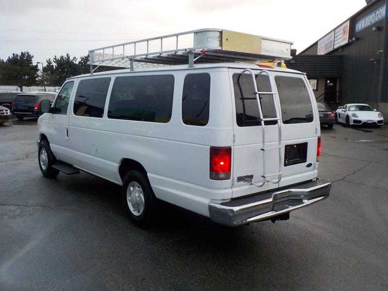 2008 Ford Econoline E-350 Extended 15 Passenger Van with Roof Rack ...