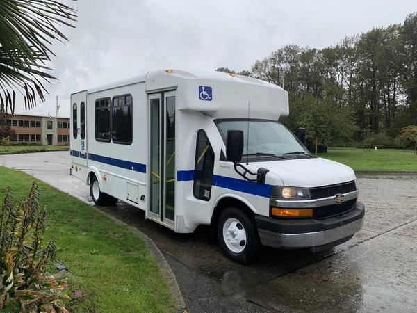 2015 Chevrolet Express G4500 11 Passenger Wheelchair Accessible Shuttle ...