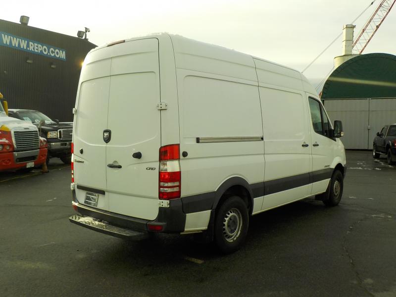 Repo.com | 2009 Dodge Sprinter Cargo Van Diesel 2500 144-in. WB with ...