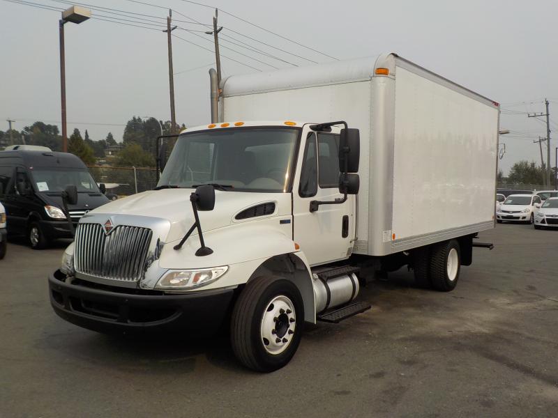 2011 International 4300 Durastar 16 Foot Diesel Dually Cube Van | Repo.com