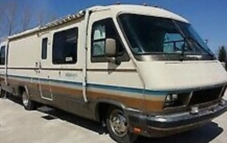 1987 Chevrolet Fleetwood Pace Arrow Class A motorhome | Repo.com