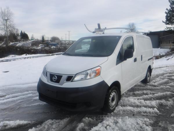 2014 Nissan NV200 S Cargo Van With Rear Shelving And Ladder Rack | Repo.com
