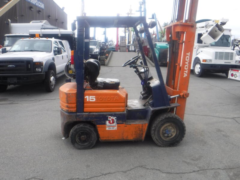 1975 Toyota 42-5FG15 3 stage Forklift Propane | Repo.com