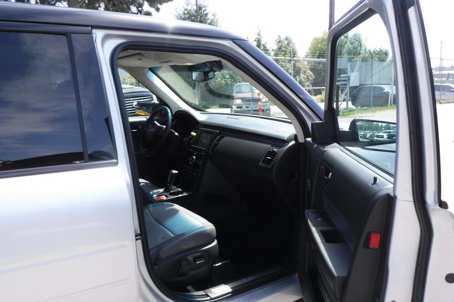 2019 Ford Flex Limited AWD with 3rd Row Seating | Repo.com