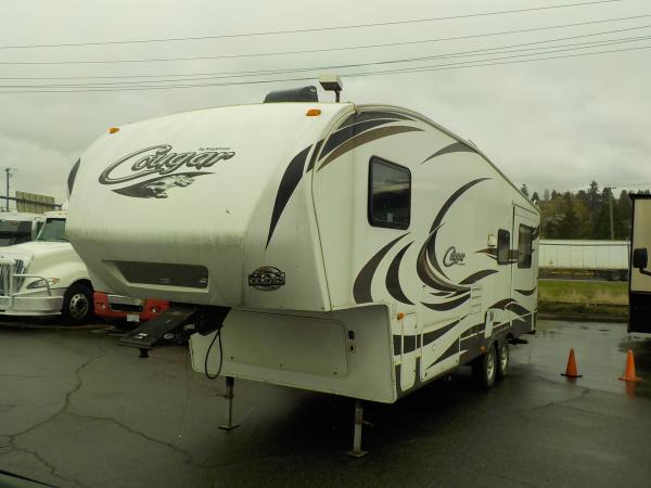 2012 Keystone Cougar 28 Foot Fifth Wheel Travel Trailer | Repo.com
