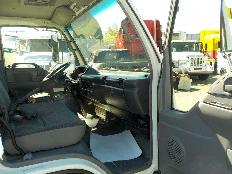 2006 Isuzu Npr Lcf 14 Foot Service Truck Turbo Diesel | Repo.com