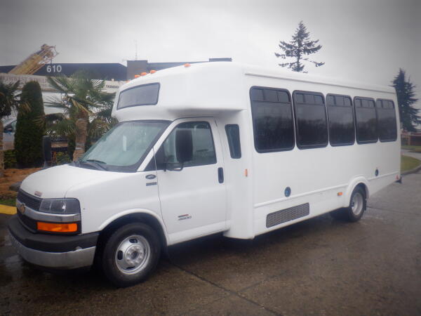 2014 Chevrolet Express G4500 26 Passenger Bus Diesel | Repo.com