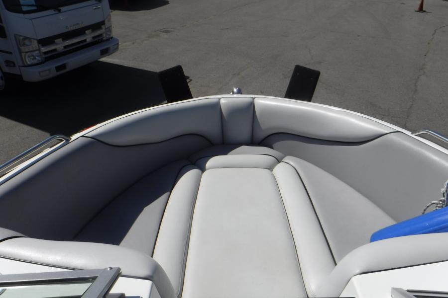 Repo.com | 2008 Centurion Speed Boat and Trailer