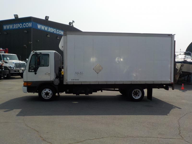 1998 Hino FB1817 16 Foot Diesel Cube Van with Power Tailgate | Repo.com