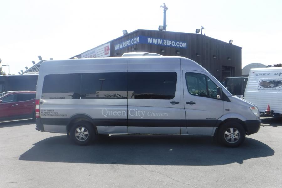 2008 Dodge Sprinter Wagon 2500 170-in. WB 10 Passenger Van Diesel ...