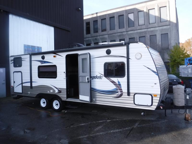 2014 Keystone Springdale 26 Foot Travel Trailer with Bunk Beds | Repo.com