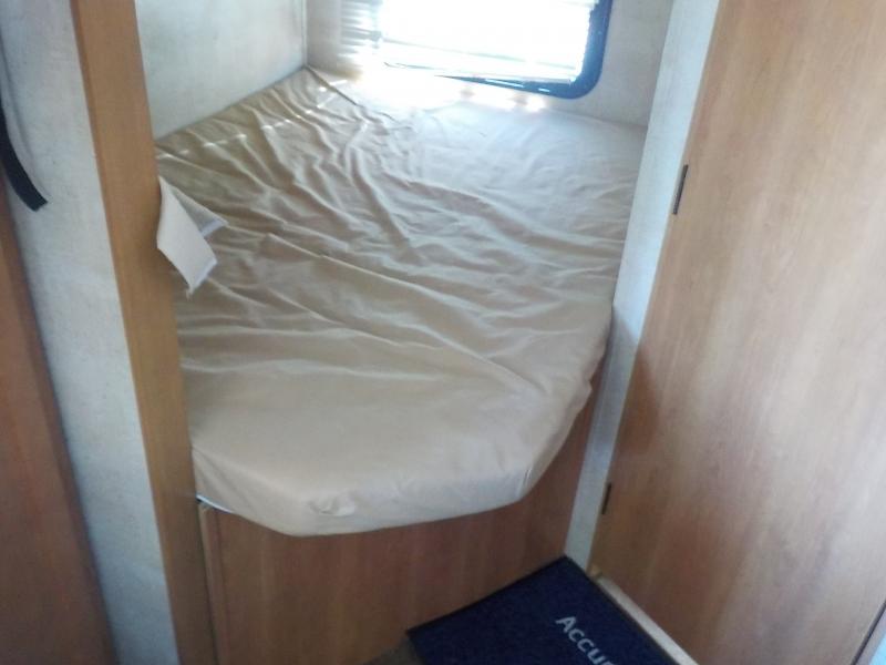 2012 Keystone Hornet Hideout RV 19FLBWE 19Ft Travel Trailer | Repo.com