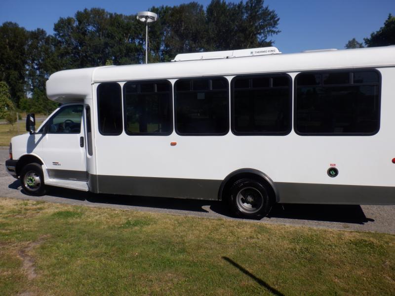 2012 Chevrolet Express G4500 17 Passenger Bus Diesel with Wheelchair ...