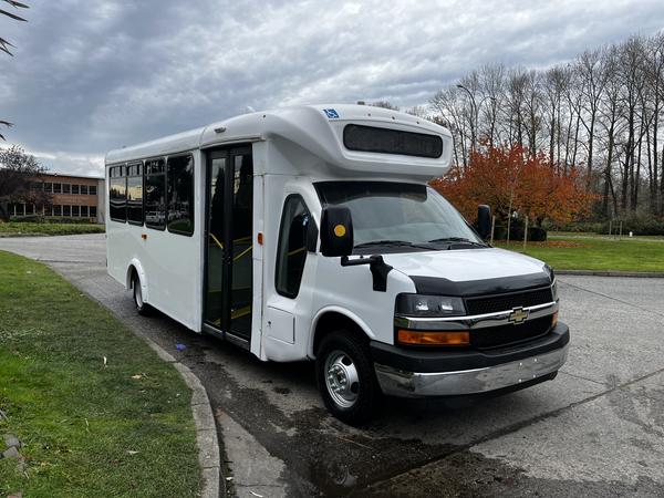 2017 Chevrolet Express G4500 22 Passenger Bus With Wheelchair Ramp Off ...