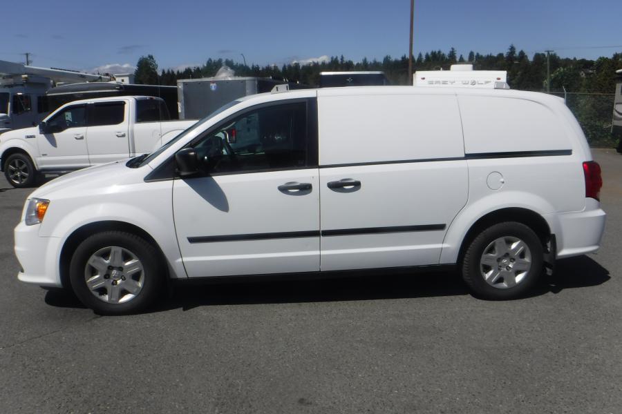 2013 Dodge Caravan RAM Cargo Van with Rear Shelving | Repo.com