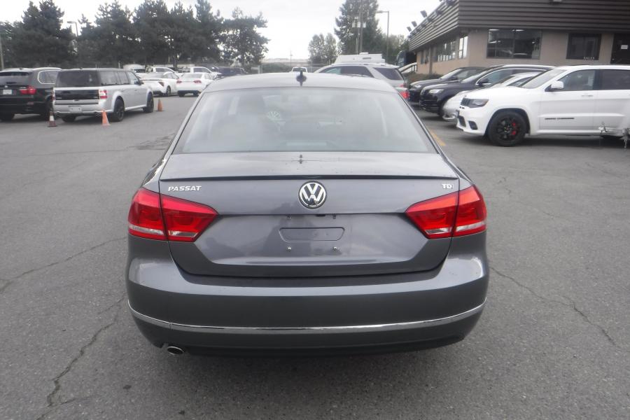 2013 Volkswagen Passat 2.0L TDI Diesel Highline | Repo.com